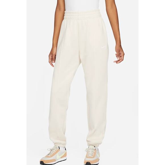 Nike | Pants & Jumpsuits | Nike Sportswear Essential Collection Fleece ...